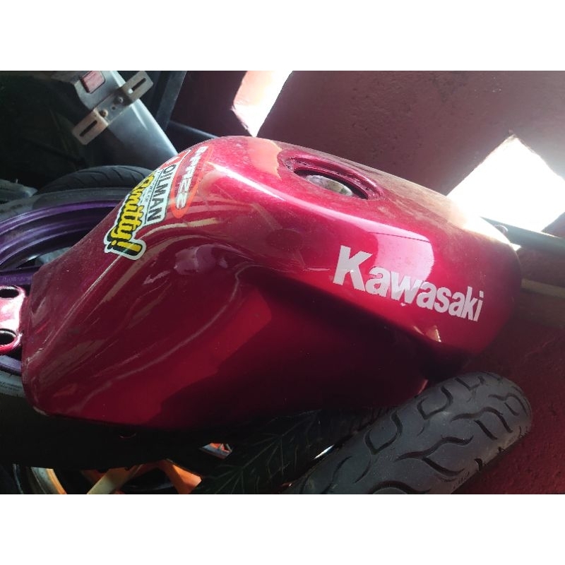 Jual Tanki bensin Kawasaki ninja RR Old original second minus bagian ...
