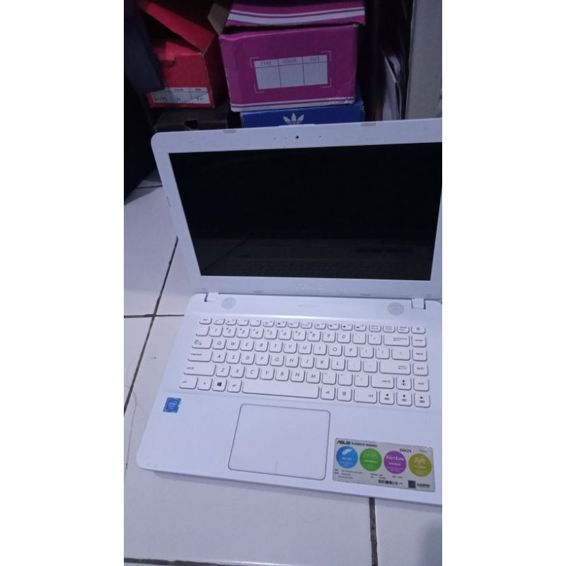 Jual LAPTOP ASUS X441N SECOND RAM 4GB PUTIH | Shopee Indonesia