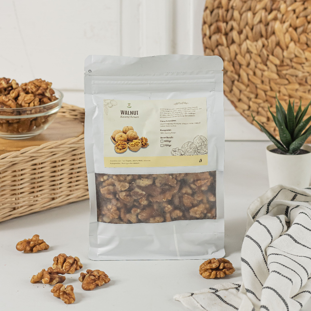 Jual Tani Organic Walnut Roasted 500 gram - Kacang Walnut Panggang Tani ...