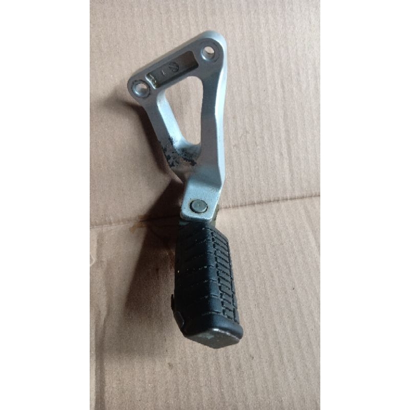 Jual FOOT STEP BUSTEP BELAKANG MIO SPORTY ORIGINAL | Shopee Indonesia