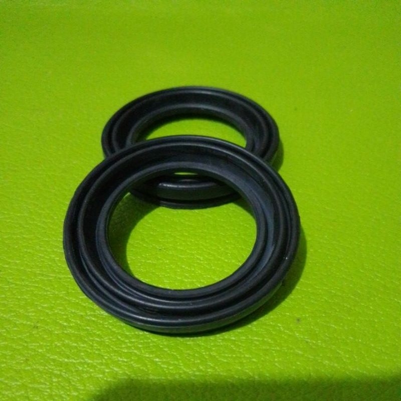 Jual boot piston kaliper rem depan ss injeksi/Futura ori lelangan ...