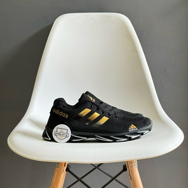 Jual sepatu running classik adidas for men sneakers springblade ukuran ...