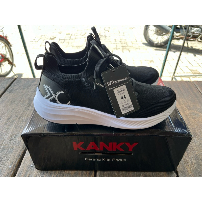 Jual kanky x Dr tirta size 44 | Shopee Indonesia