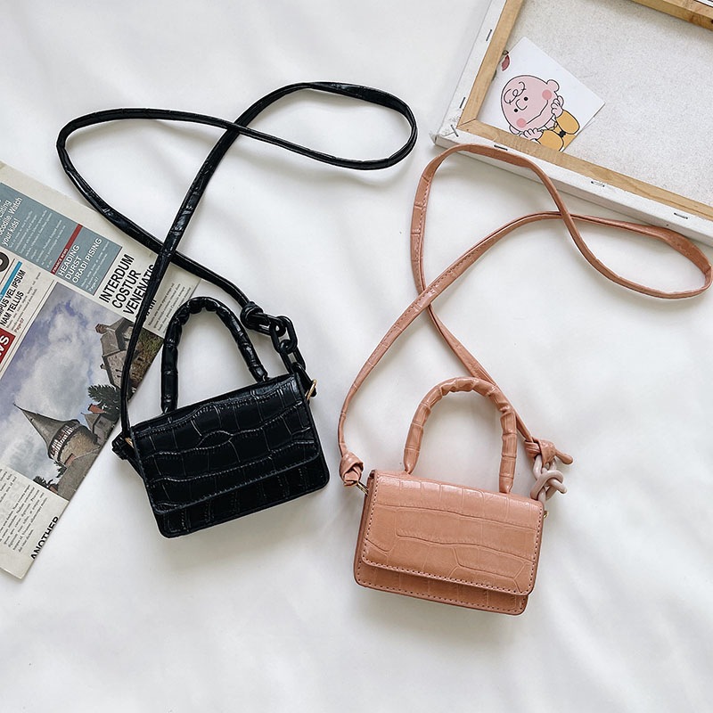 Jual CYNTHIA Top Handle Sling Bag Tas Selempang Rantai Akrilik Croco ...