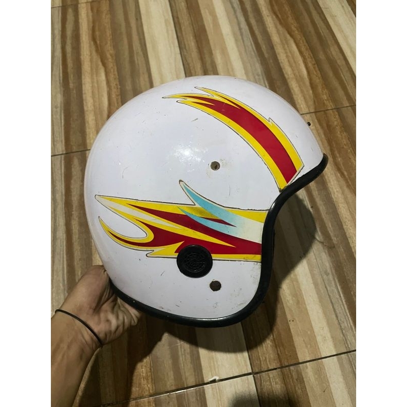 Jual bahan helm jadul Yamaha lidah api warna putih second original ...