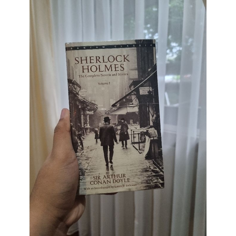 Jual novel Sherlock Holmes Volume 1 - the complete novels and stories ...