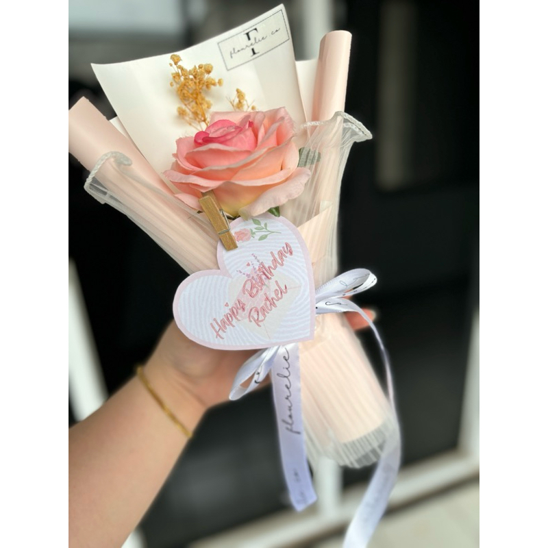 Jual SEHARI JADI buket bunga mawar single || Flower Bouquet || Buket ...