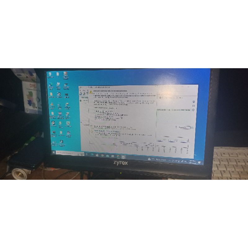 Jual monitor komputer Zyrex 16 normal | Shopee Indonesia