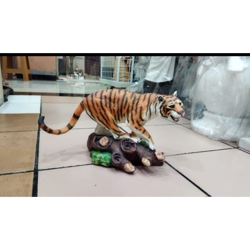 Jual patung harimau sumatera jantan pajangan macan tiger dekorasi ...