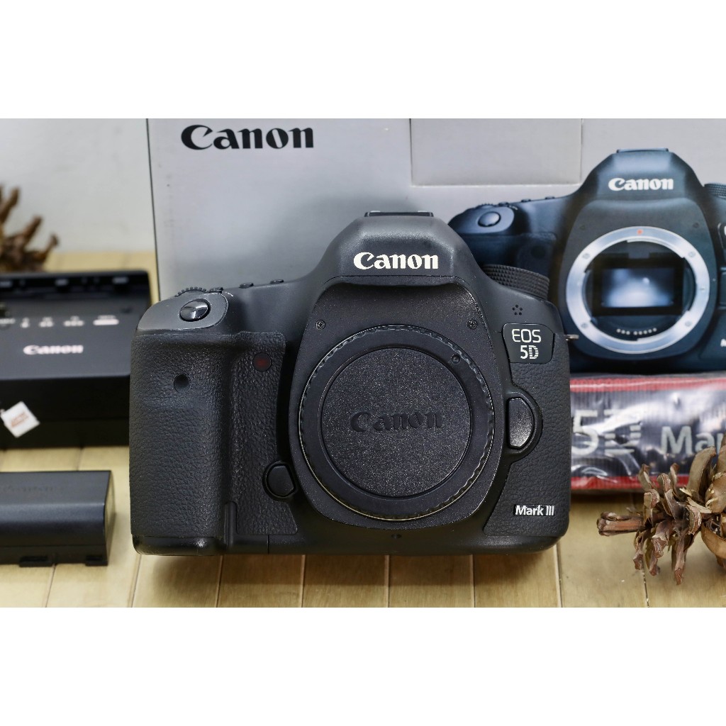 Jual Canon EOS 5D Mark III 5D III Body Only Fullset istimewa B82 ...