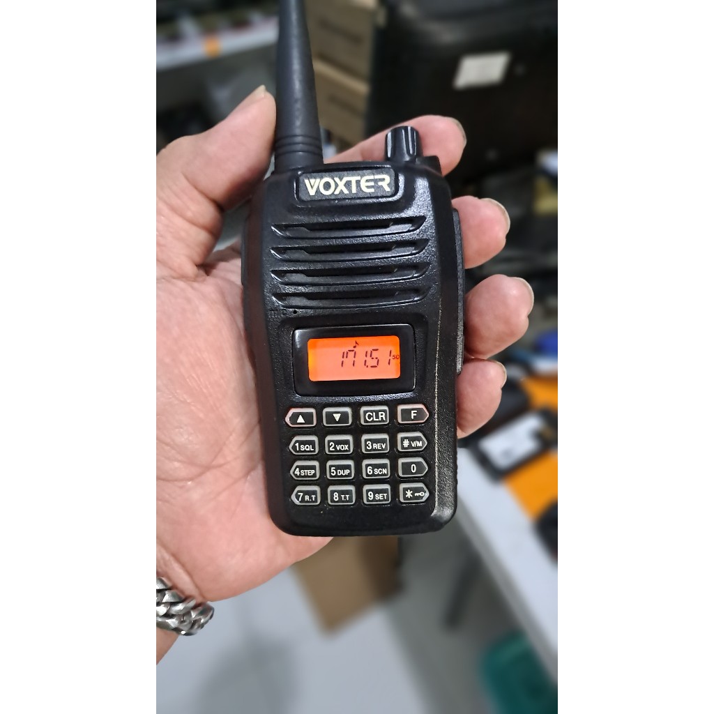 Jual Ht Voxter V-35 Mirip Lupax T550 Voxter V35 VHF Frekuensi VHF 136 ...