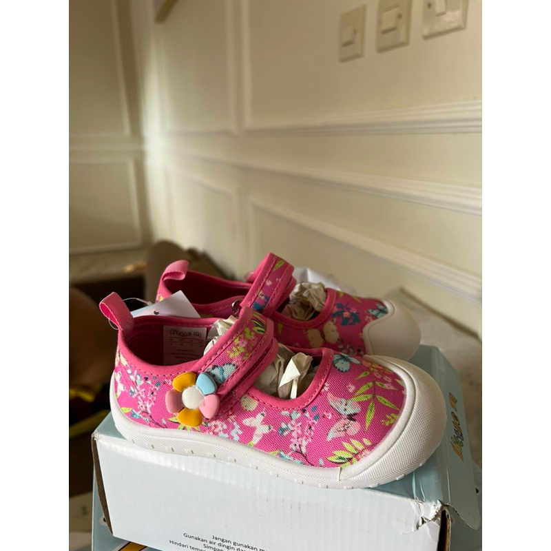 Jual SEPATU ANAK CEWEK LITTLE M ORIGINAL STORE SALE !! | Shopee Indonesia