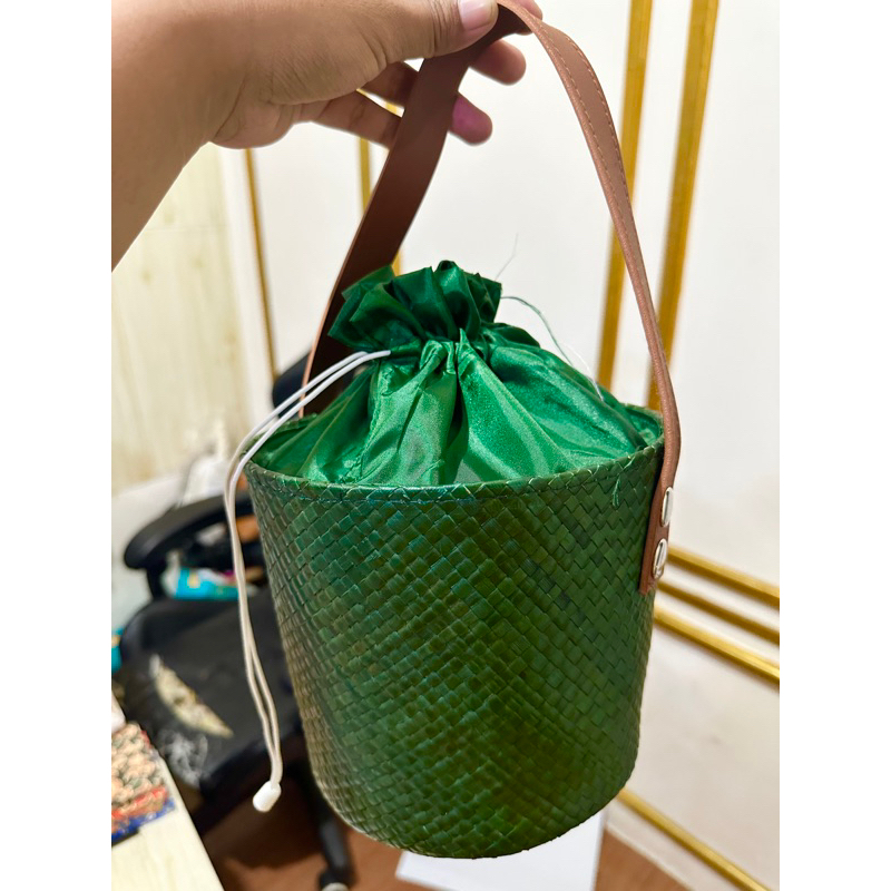 Jual READY Tas pandan parcel EMBER POLOS GAGANG SATU VINYL tas hampers ...