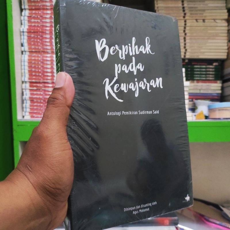 Jual (ori) buku berpihak pada kewajaran: antologi pemikiran Sudirman ...