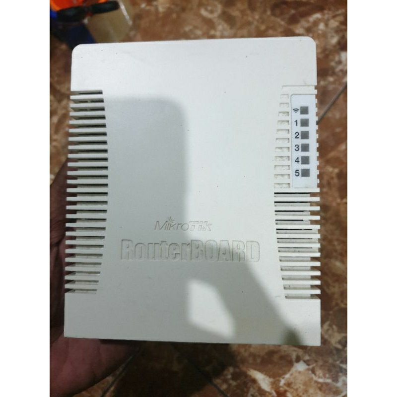 Jual Mikrotik RB951G-2HND wireless router 5port gigabit | Shopee Indonesia