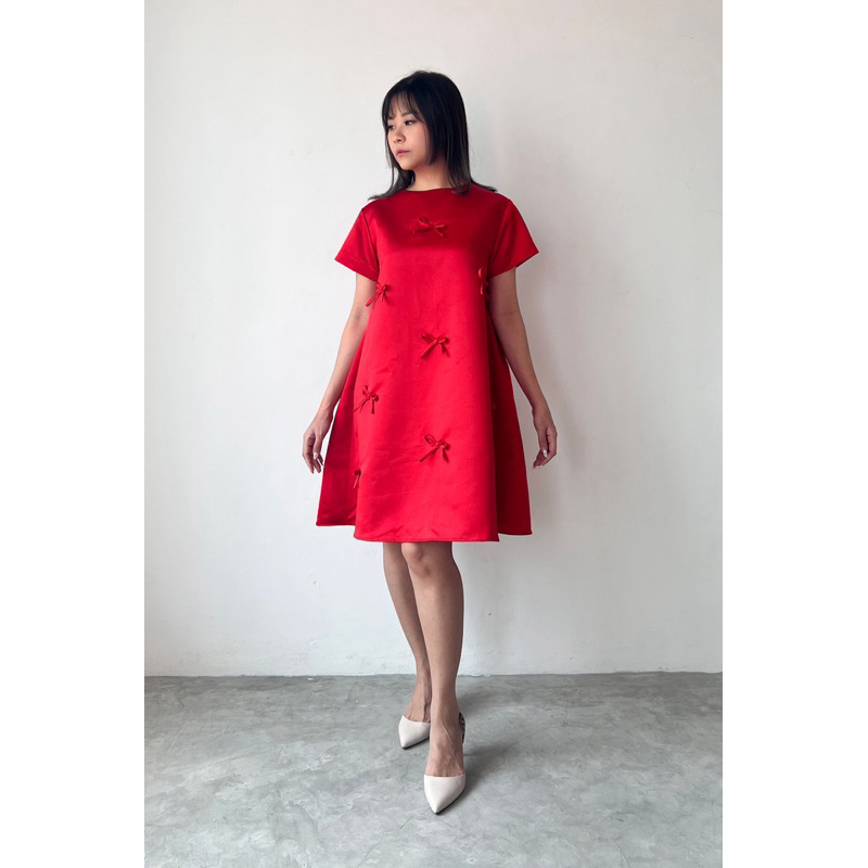 Jual EESOME Fira Satin Dress Red (x CherryDreamy) / Dress merah ...