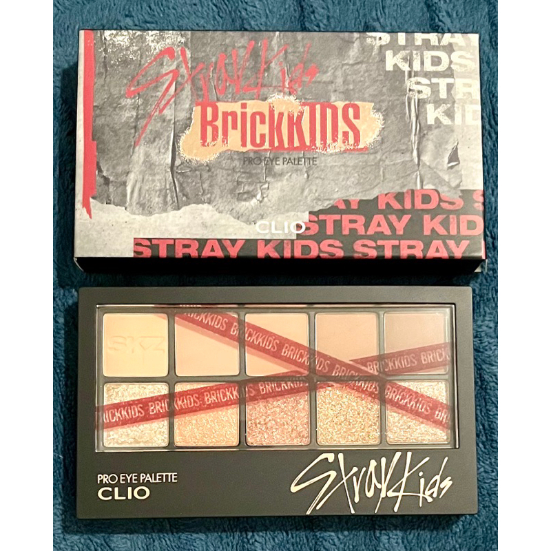 Jual Stray Kids clio x stray kids eye palette brickkids | Shopee Indonesia