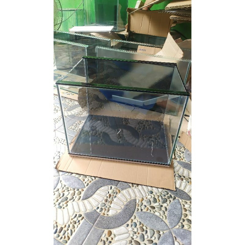 Jual aquarium 35x35x50 aquarium kaca polos | Shopee Indonesia