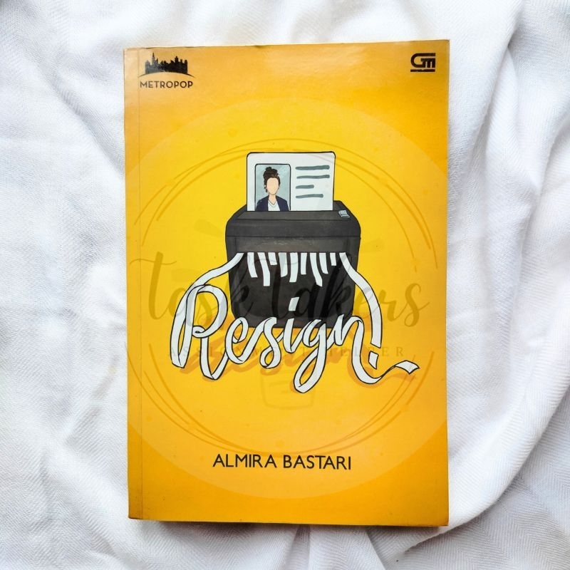 Jual Novel Resign Preloved (booked) | Shopee Indonesia
