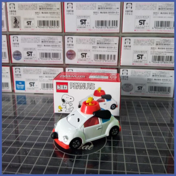 Jual Unik Tomica Takara Tomy Universal Studios Japan Peanuts Snoopy Car ...