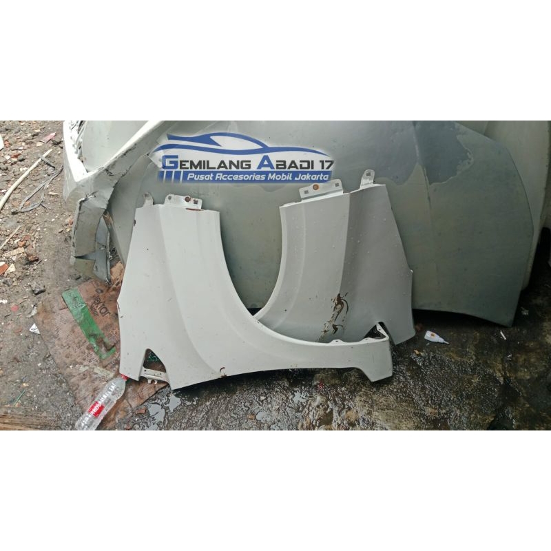 Jual fender spakboard xpander original hrga satuan ultimate sama semua ...