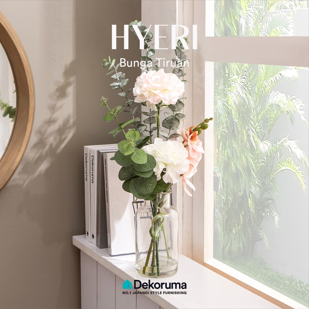 Jual Dekoruma HYERI Bunga Tiruan Carnation & Orchid dalam Vas Kaca ...
