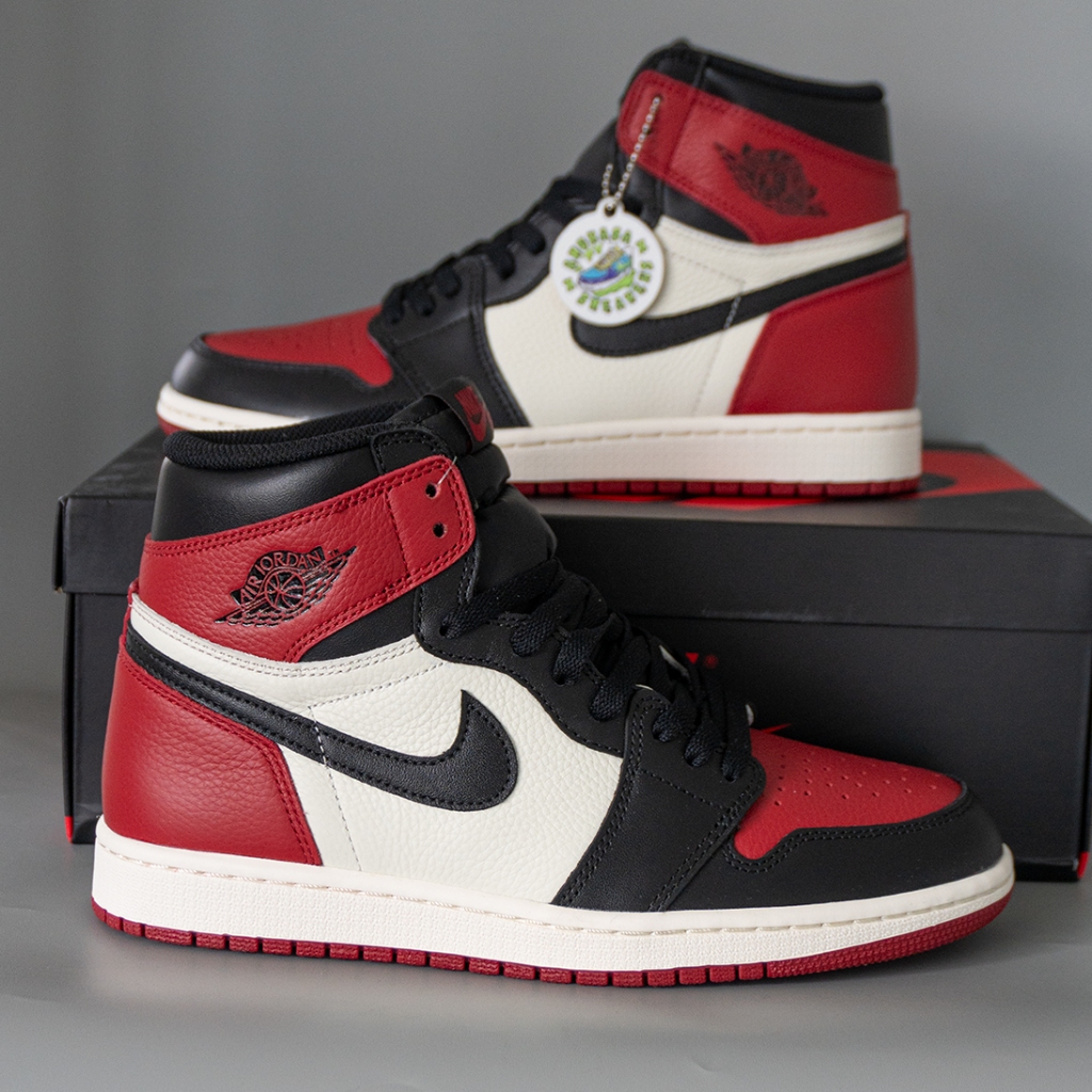 Jual Sepatu Pria AJ 1 Retro High OG Bred Toe - Gym Red - Summit White ...