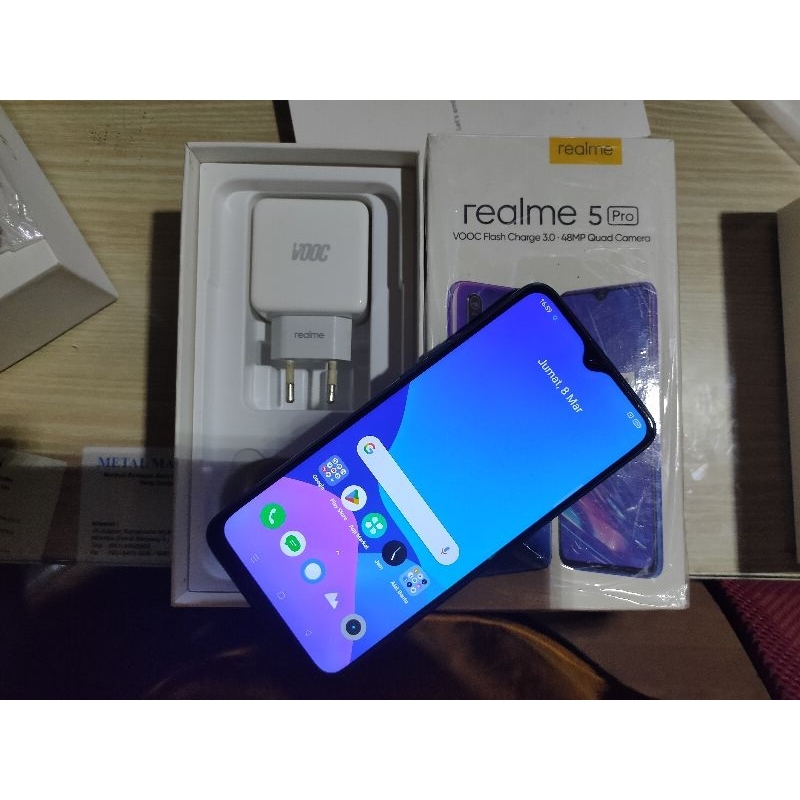 Jual realme 5 pro 4/128 lengkap bawaan semua charger ori | Shopee Indonesia