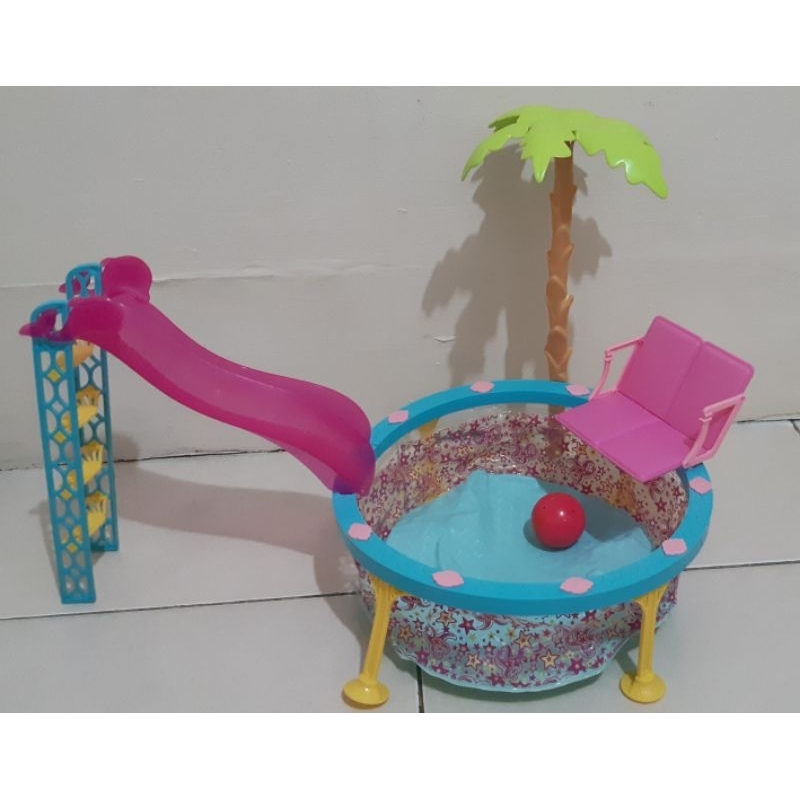 Jual Barbie Swimming pool set/Perkengkapan mainan Barbie Kolam renang ...