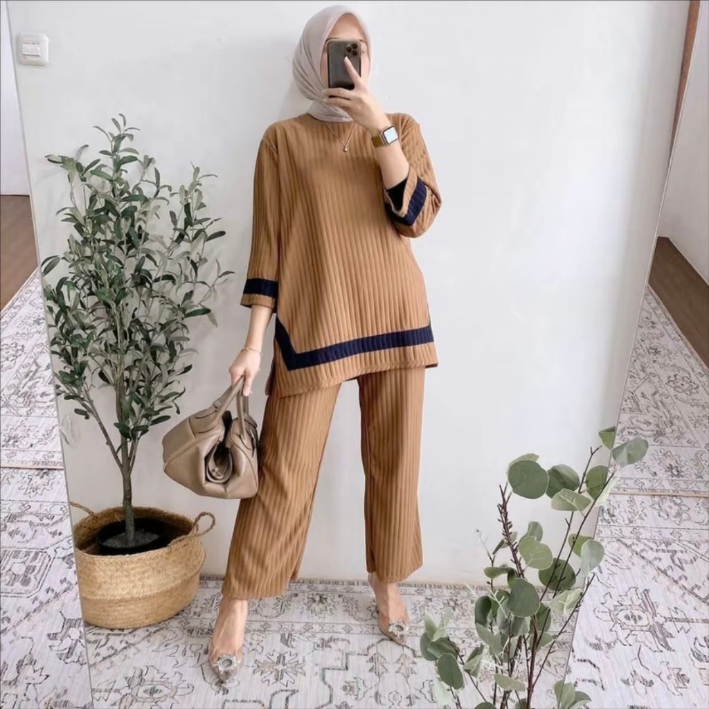 Jual Setelan One Set Knit Hornet Wanita Premium Terbaru Viral Kekinian - Amira Set | Shopee ...