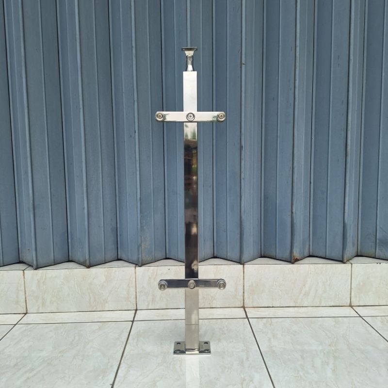 Jual Tiang railing tangga stainlesa balkon ss201 dan ss304 / tiang ...