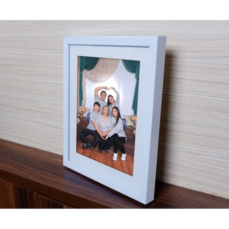 Jual FRAME JULIET 6R | Bingkai Figura Foto 6R | Frame putih 6R | Shopee ...