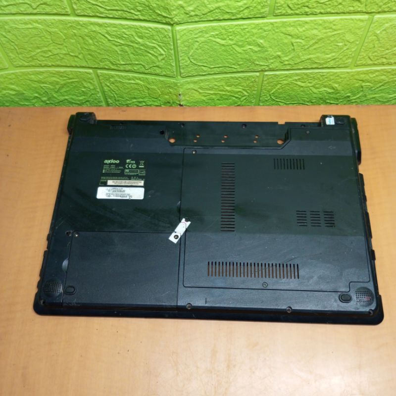 Jual Kesing Case Casing Bottom Laptop Axioo Neon MNW | Shopee Indonesia