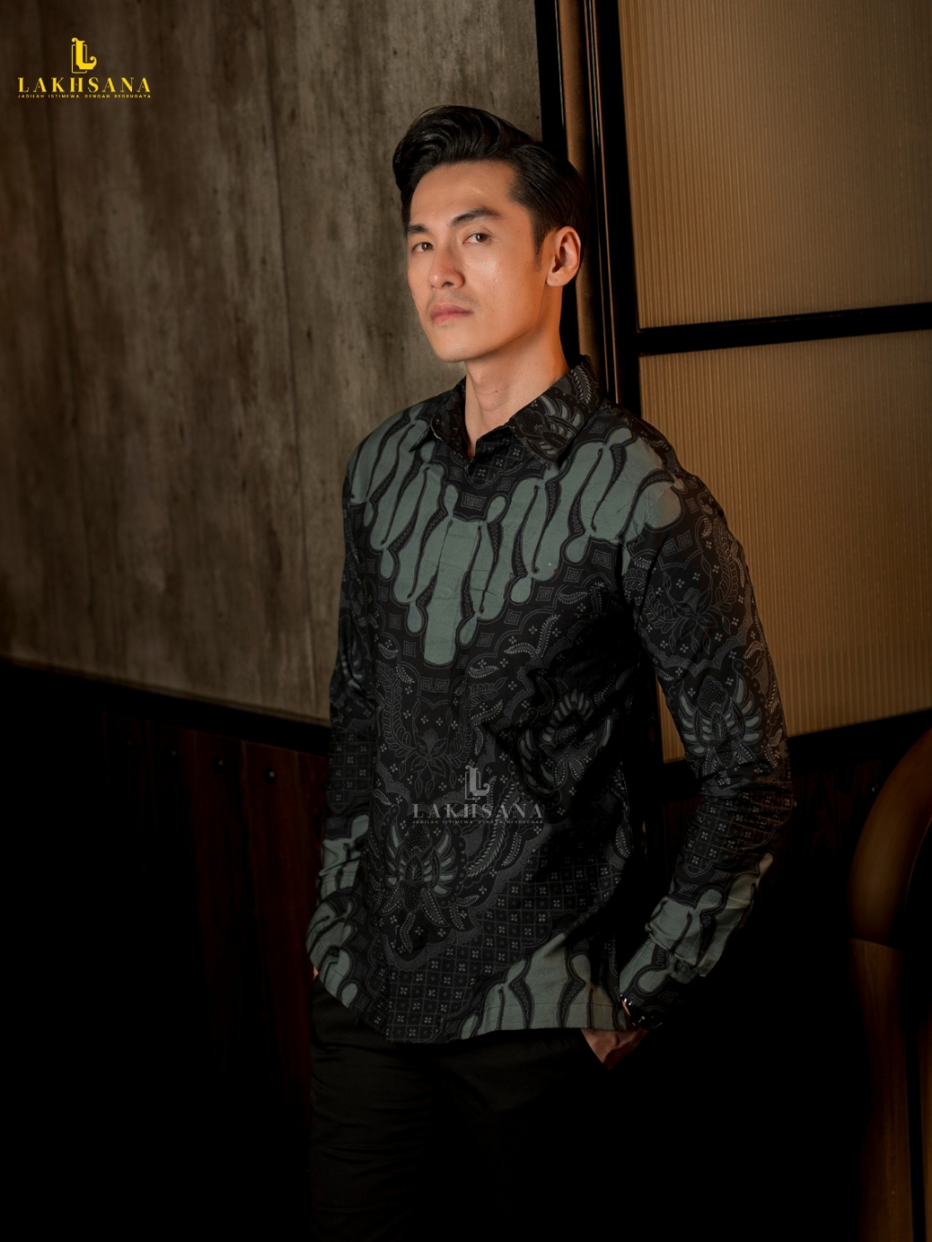 Jual Lakhsana Batik Tulis Motif Prima - Kemeja Batik Tulis Premium ...