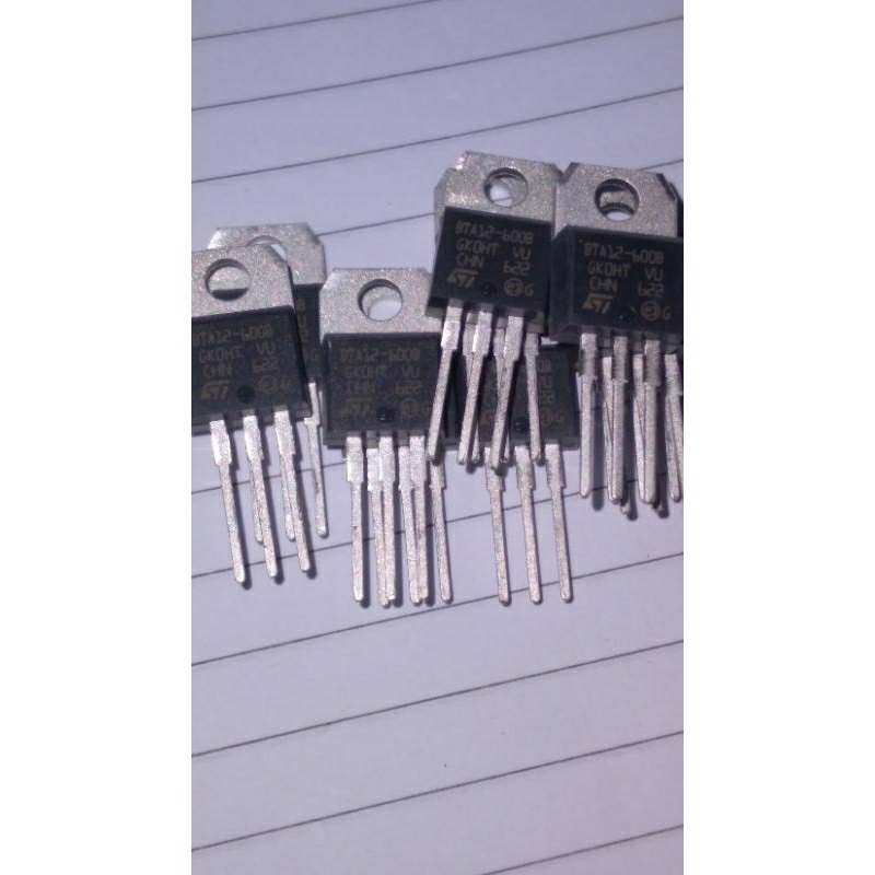 Jual Transistor Triac BTA12 - 600B | Shopee Indonesia