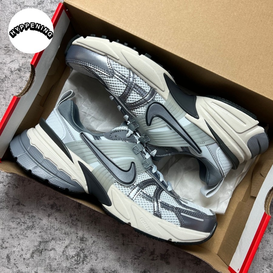 Jual NIKE V2K RUN PURE PLATINUM WOLF GREY FD0736-003 | Shopee Indonesia