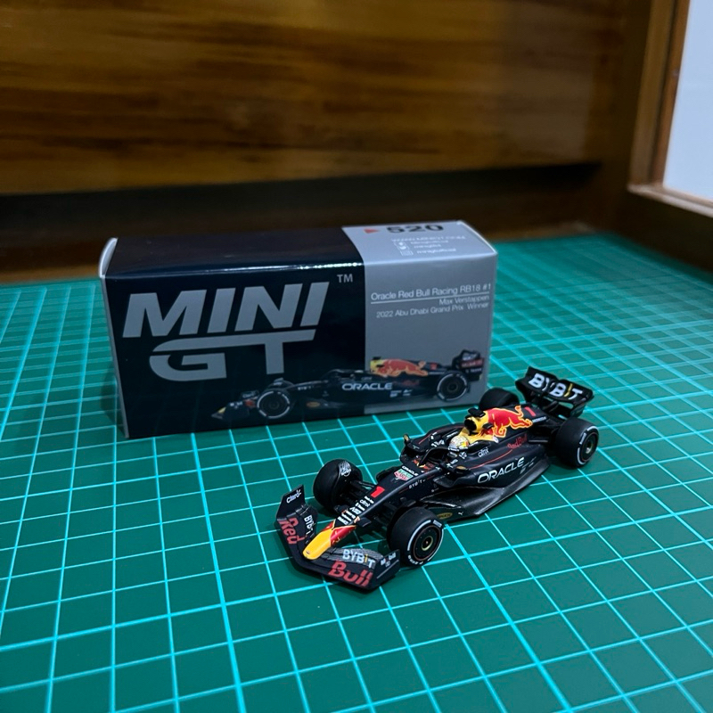 Jual Mini GT Oracle Red Bull Racing RB18 #1 Max Verstappen [UNSEALED ...