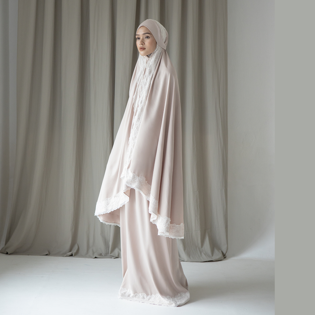 Jual Advaya by Aska Label - Mukena dengan details lace dan ikat pada ...
