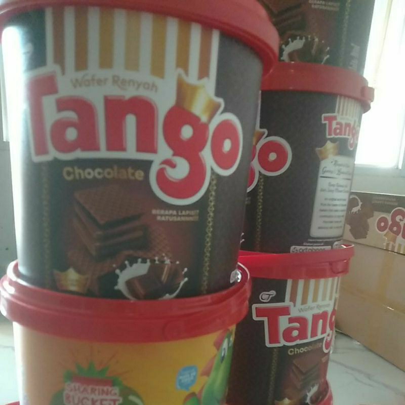 Jual Wafer TANGO 240gr Jar (ember) | Shopee Indonesia