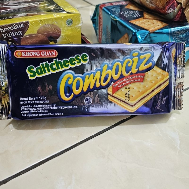 Jual KHONG GUAN SALTCHEESE COMBOCIZ 175G | Shopee Indonesia