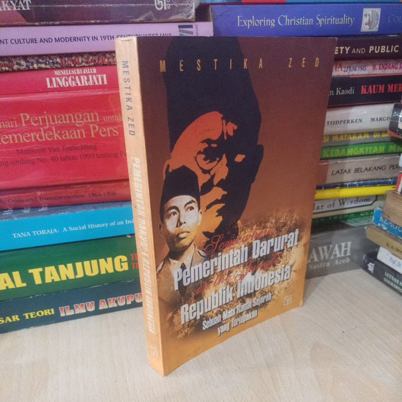 Jual PEMERINTAH DARURAT REPUBLIK INDONESIA SEBUAH MATA RANTAI SEJARAH ...