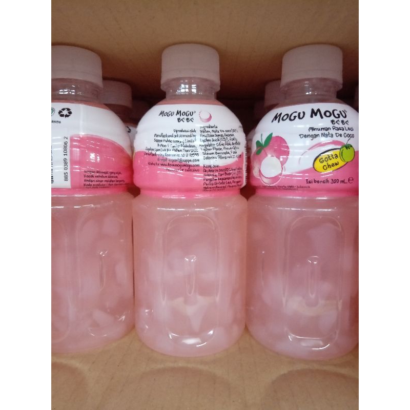Jual minuman nata de coco rasa leci 320ml mogu mogu | Shopee Indonesia
