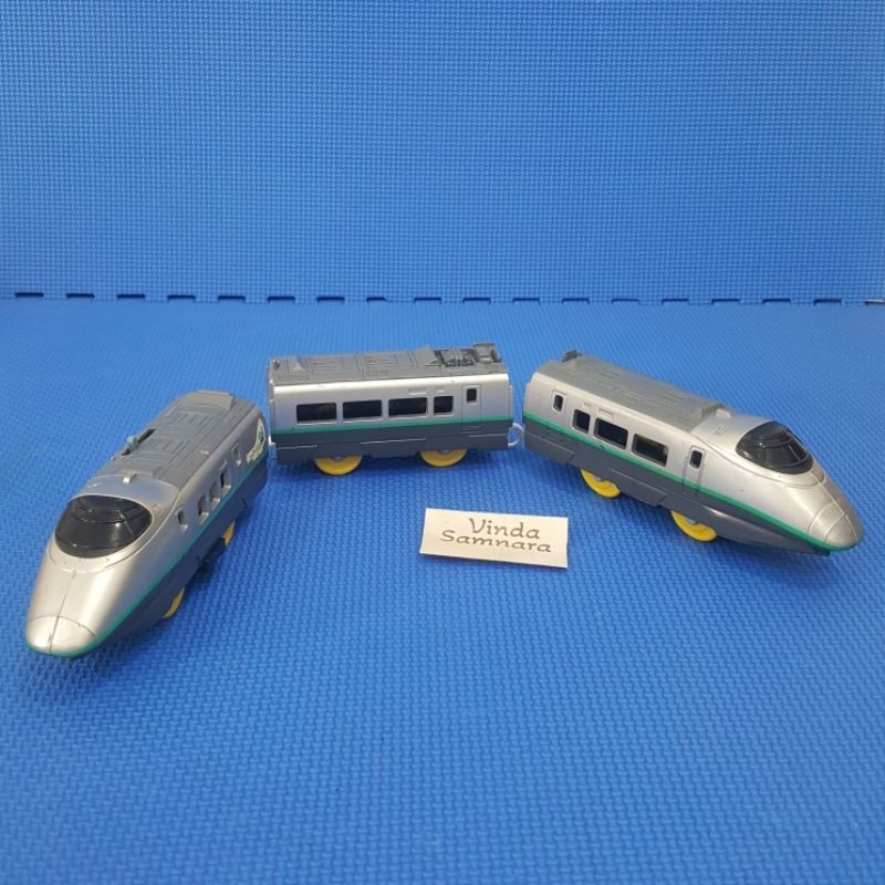 Jual Takara Tomy Plarail S-06 Shinkansen E3 Series 400 Tsubasa S06 | Shopee Indonesia