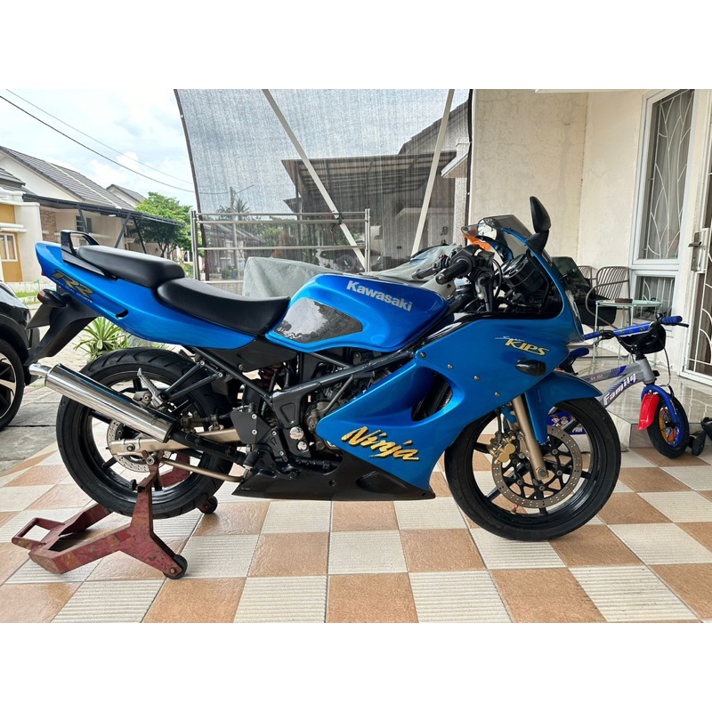 Jual kawasaki ninja rr old cbu 2004 biru tangan ke 1 dari baru | Shopee ...