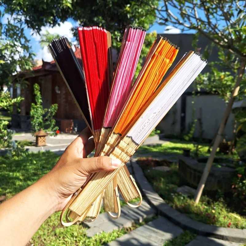 Jual CRAFTDEWATA Kipas Warna Polos Ukuran Jumbo 33 cm Kipas Kain Polos ...