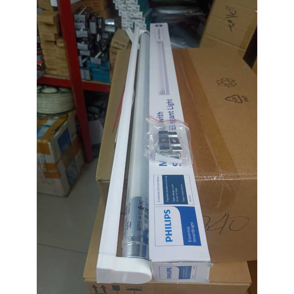 Jual Lampu tl t8 philips + kap BN015C 1xtled l1200 8W 16W 765 740 philips led | Shopee Indonesia