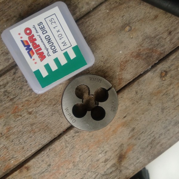 Jual Mata Senai Snai drat luar / Round Dies M10 x 1.25 WIPRO | Shopee Indonesia