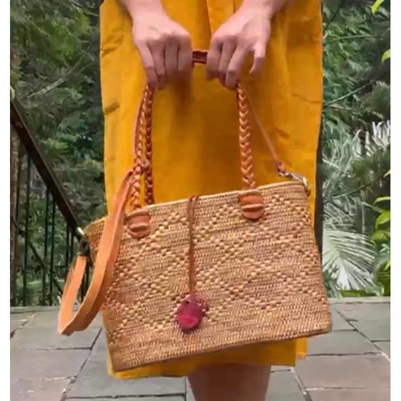 Jual Ketak Nusantara Ethnic bag tas anyaman dari rumput ketak | Shopee ...