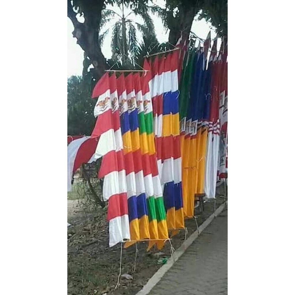 Jual Bendera Umbul - Umbul Zigzag | Shopee Indonesia