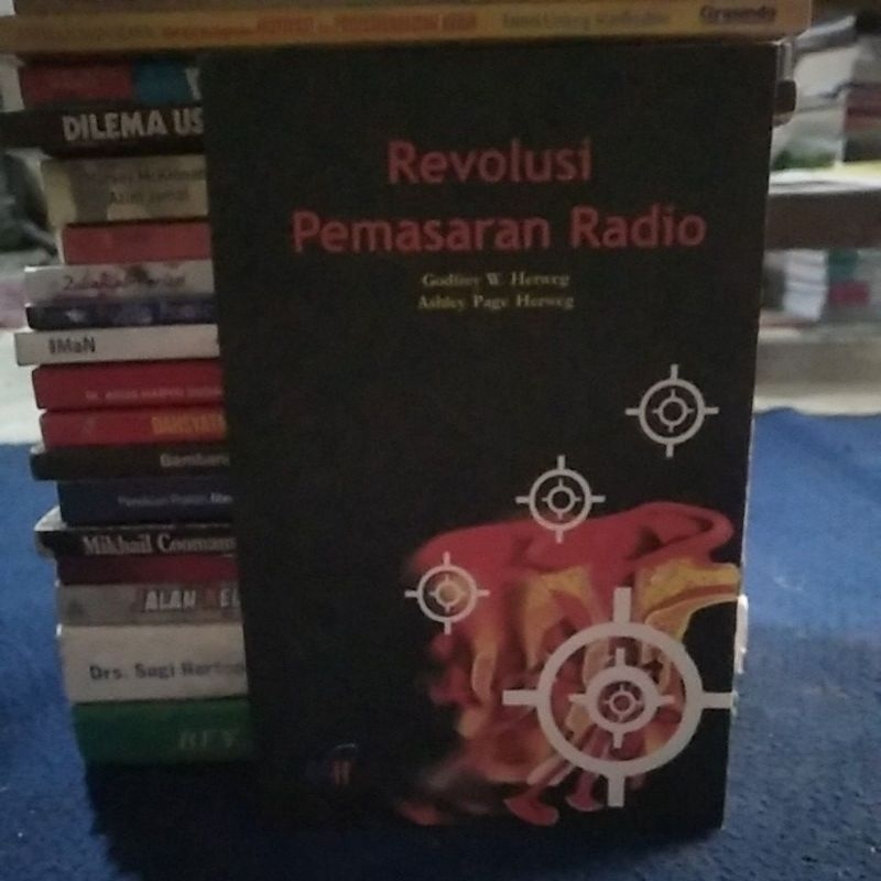 Jual buku original revolusi pemasaran radio Godfrey | Shopee Indonesia